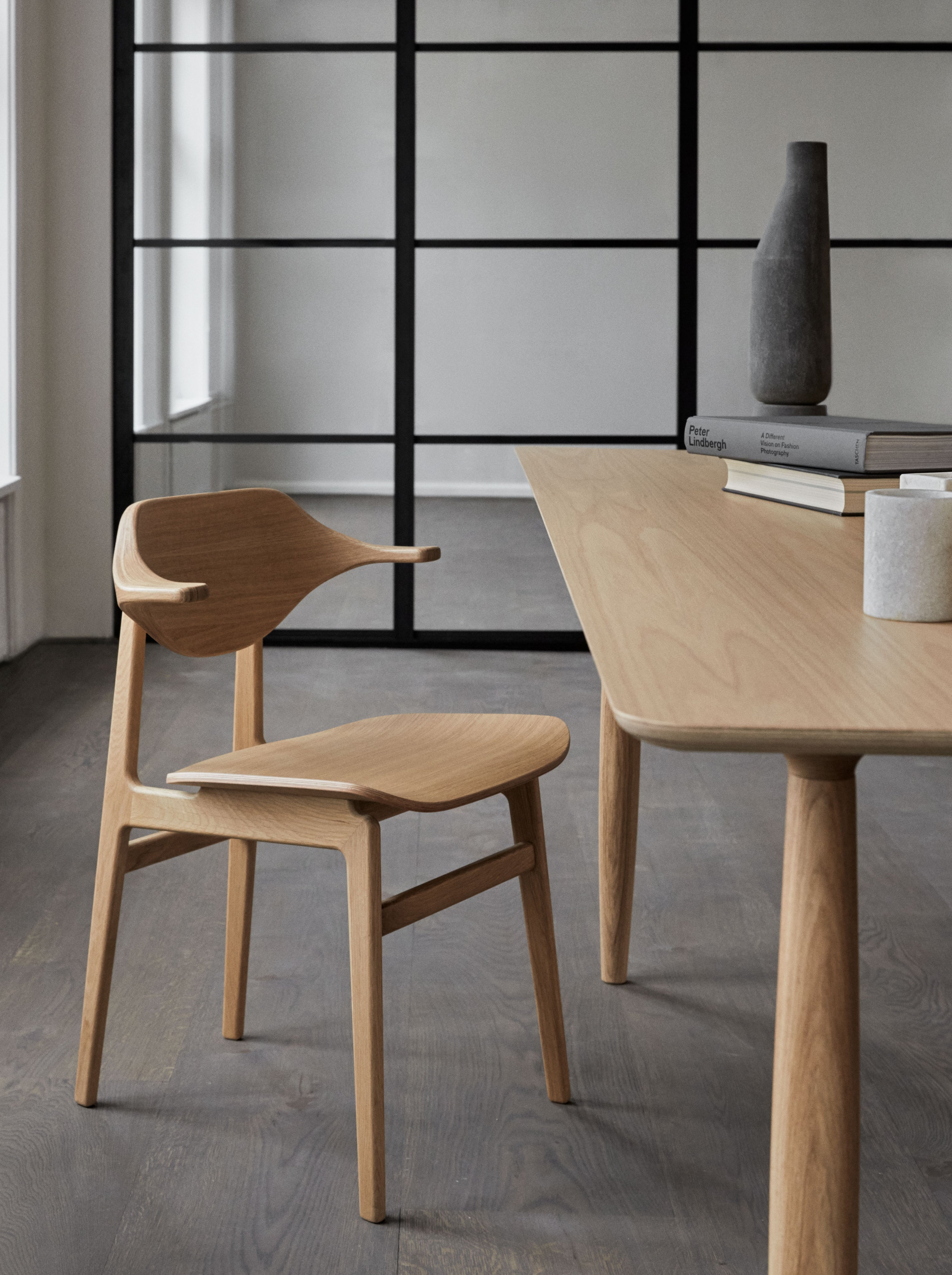 OKU Dining Table – AKT
